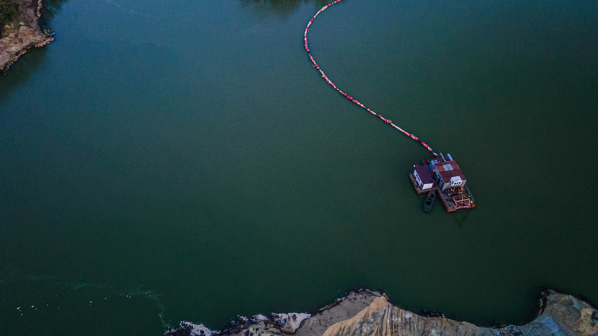 Comprehensive Guide to Connecting Dredge Pipelines